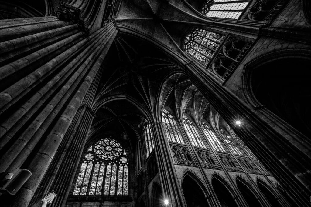 Gothic Interior Design: Transforming Spaces with Timeless Elegance ...